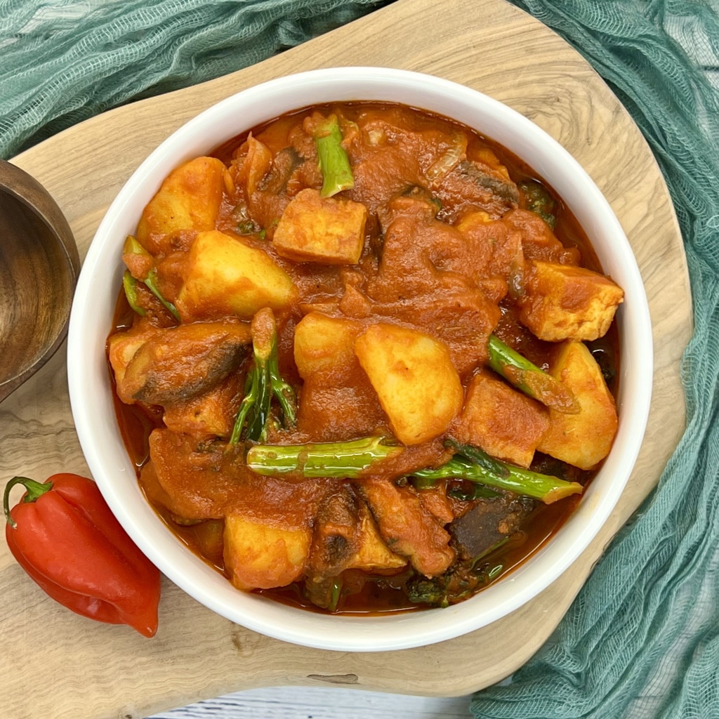 Vegan Obe Ata - Nigerian Red Pepper Stew | The Vegan Planet Kitchen
